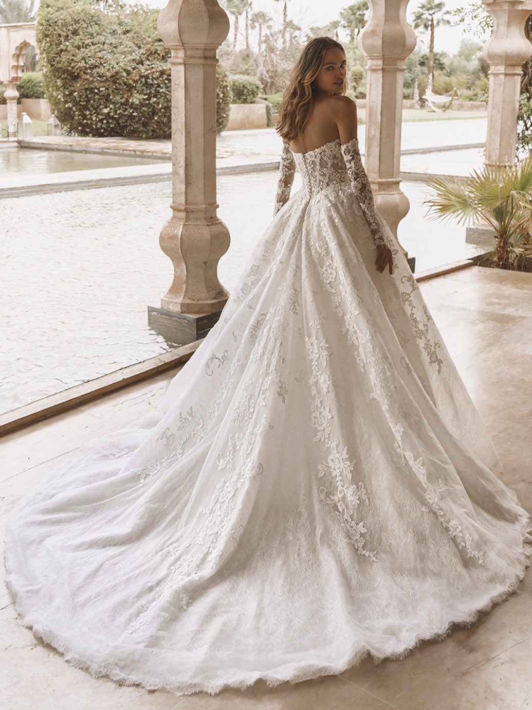 Elegant Wedding Dresses | The Enzoani Collection | Enzoani | Enzoani